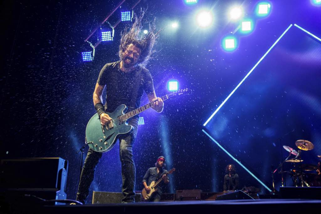 Ranking the 20 Greatest Rock Frontmen of All Time – Nostalgic Buzz