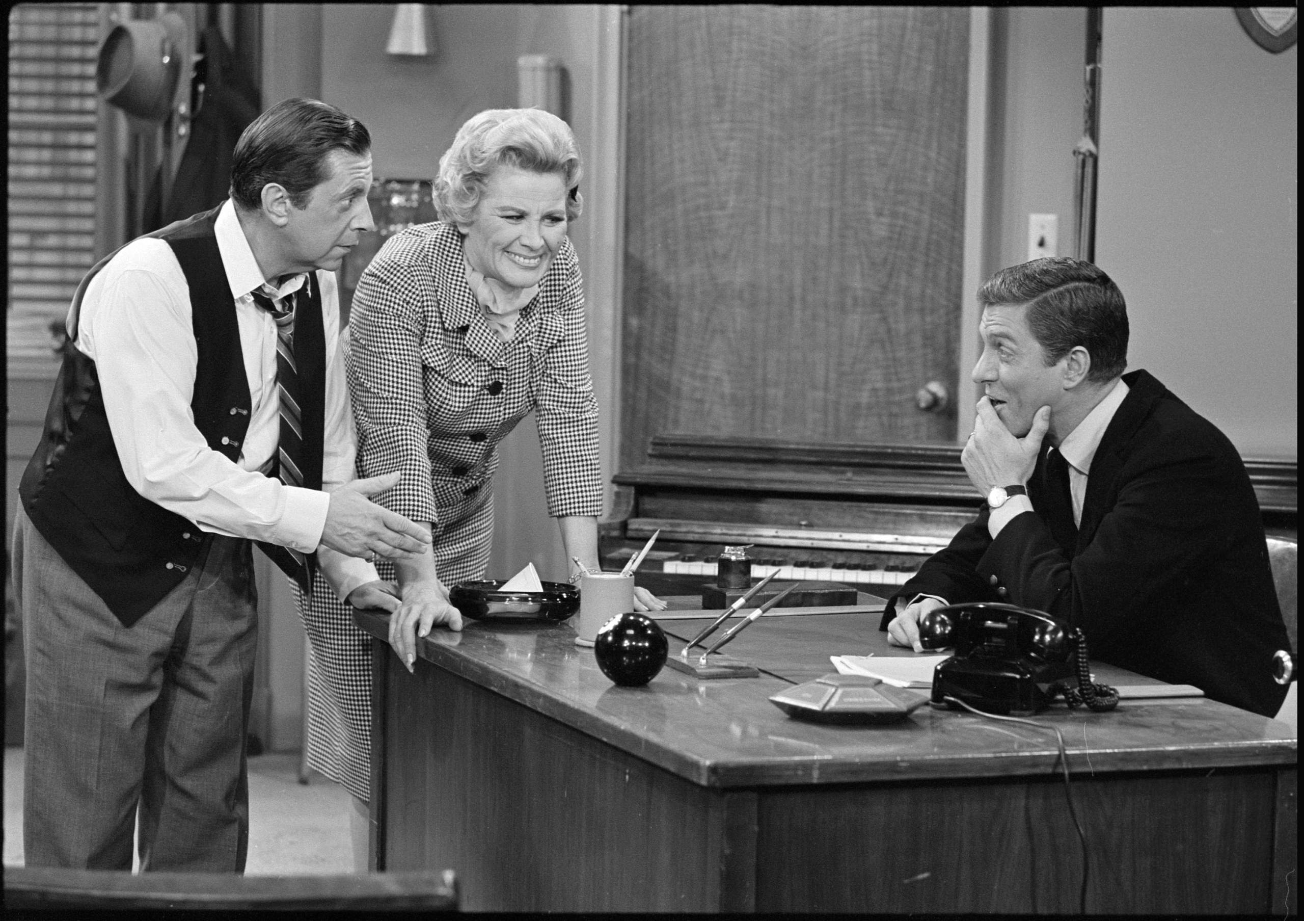 The Greatest TV Shows Of The 1960s – Nostalgic Buzz