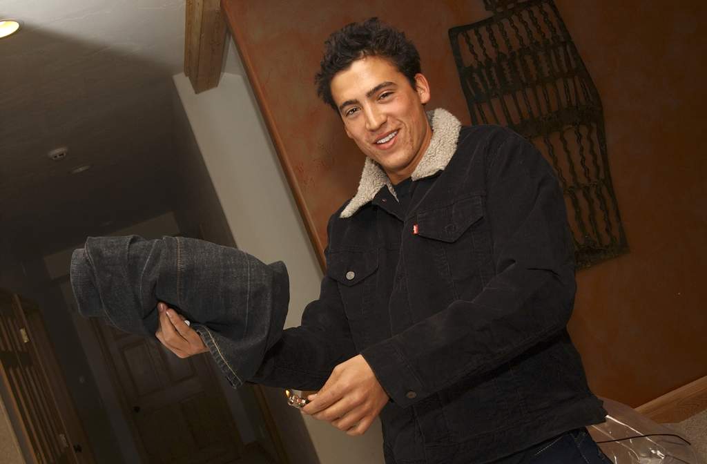 Former Teen Heartthrob Andrew Keegan Opens Up on Past Cult Allegations ...