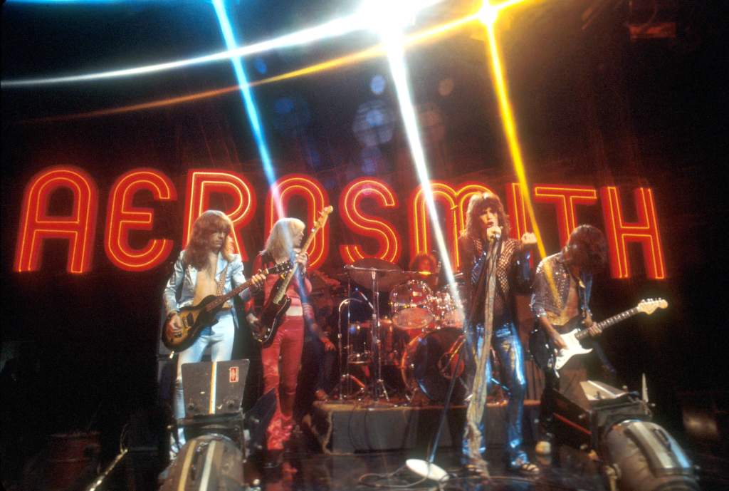 RANKED: The 25 Greatest Rock Groups Of All-Time – Nostalgic Buzz